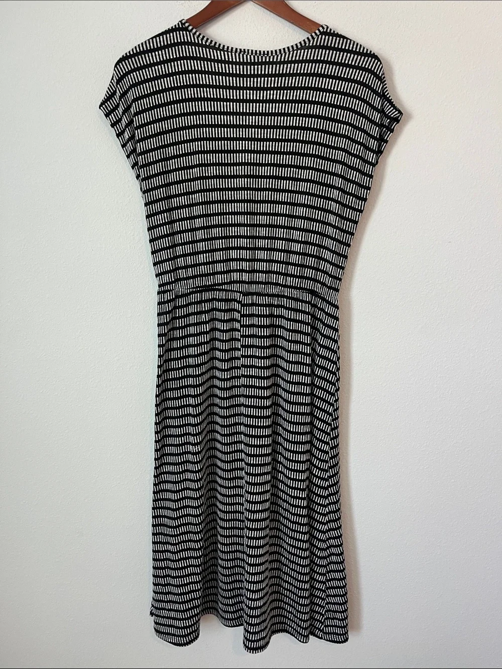 Caution To The Wind | Dresses | Caution To The Wind Black And White ...